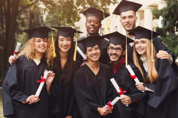 10 Actionable Graduation Photography Tips