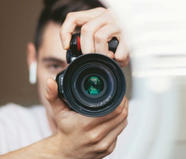 How to Use a DSLR Camera: Basic Guide for Beginners