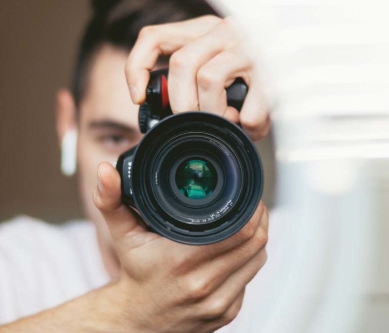 How to Use a DSLR Camera: Basic Guide for Beginners