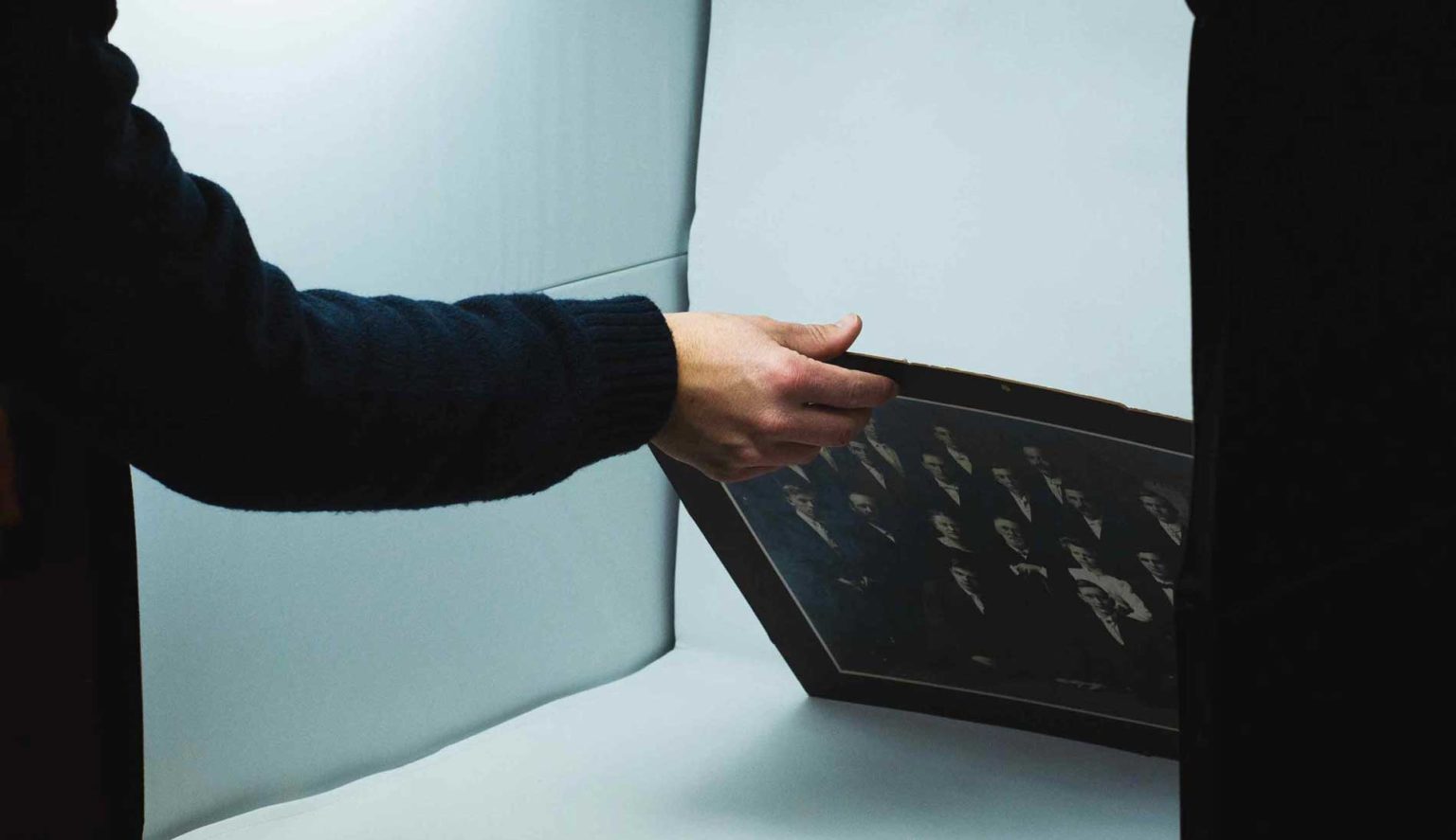 Macro Photography Equipment: 11 Essential Gear Items