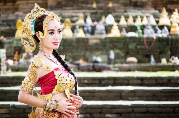 How to Use Strong Lines in Photography Composition