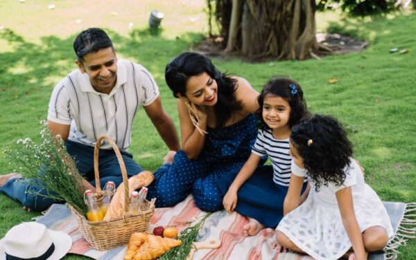 21 Unique and Fun Family Photoshoot Ideas