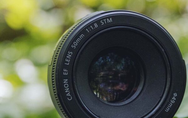 How to Choose the Right Camera Lens: Guide for Beginners