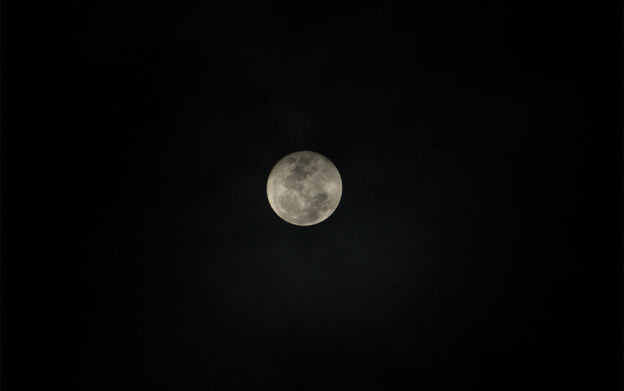 How to Photograph the Moon