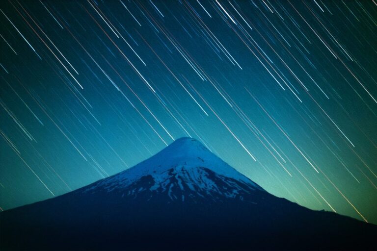 How to Photograph Star Trails: The Absolute Guide