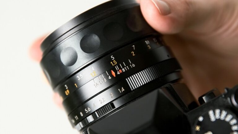 Overexposure vs Underexposure - A Complete Guide