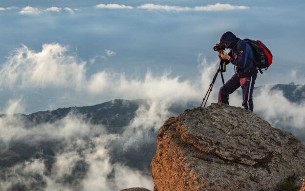 24 Tips for Taking Tack Sharp Photos