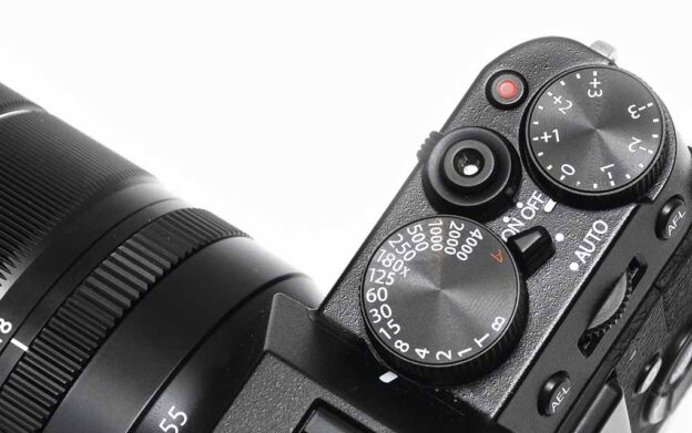 24 Tips for Taking Tack Sharp Photos