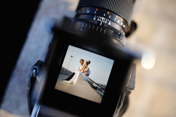 The Best Camera Settings for Wedding Photography