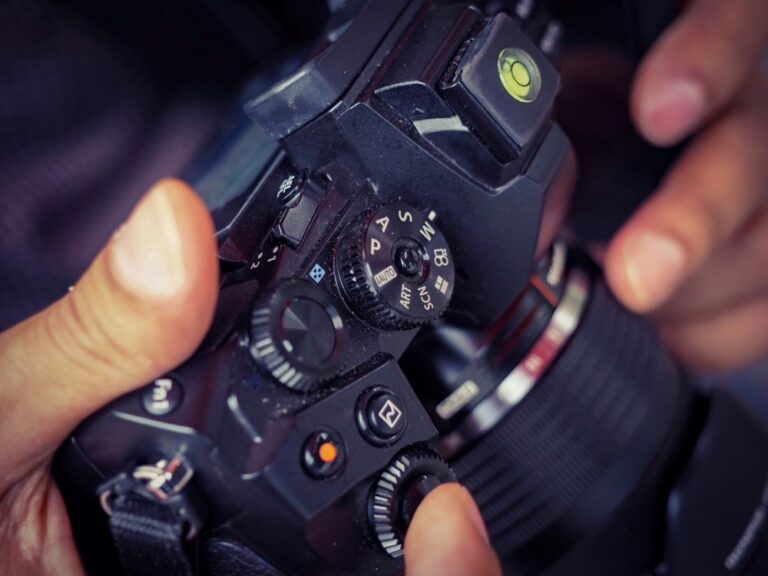 The Best Camera Settings for Wedding Photography