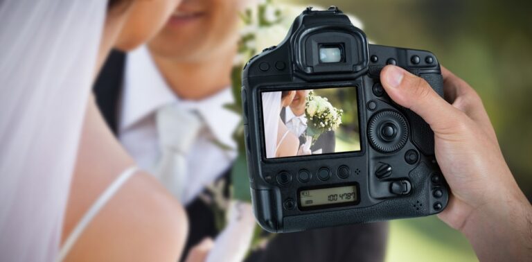 The Best Camera Settings for Wedding Photography