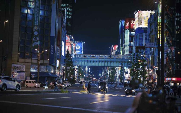 How to Edit Night Photos in Lightroom