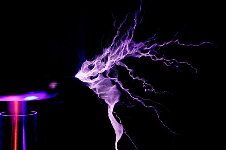 Kirlian Photography: What It Is and How to Do It Yourself