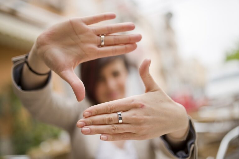 How and When to Use Manual Focus in Photography