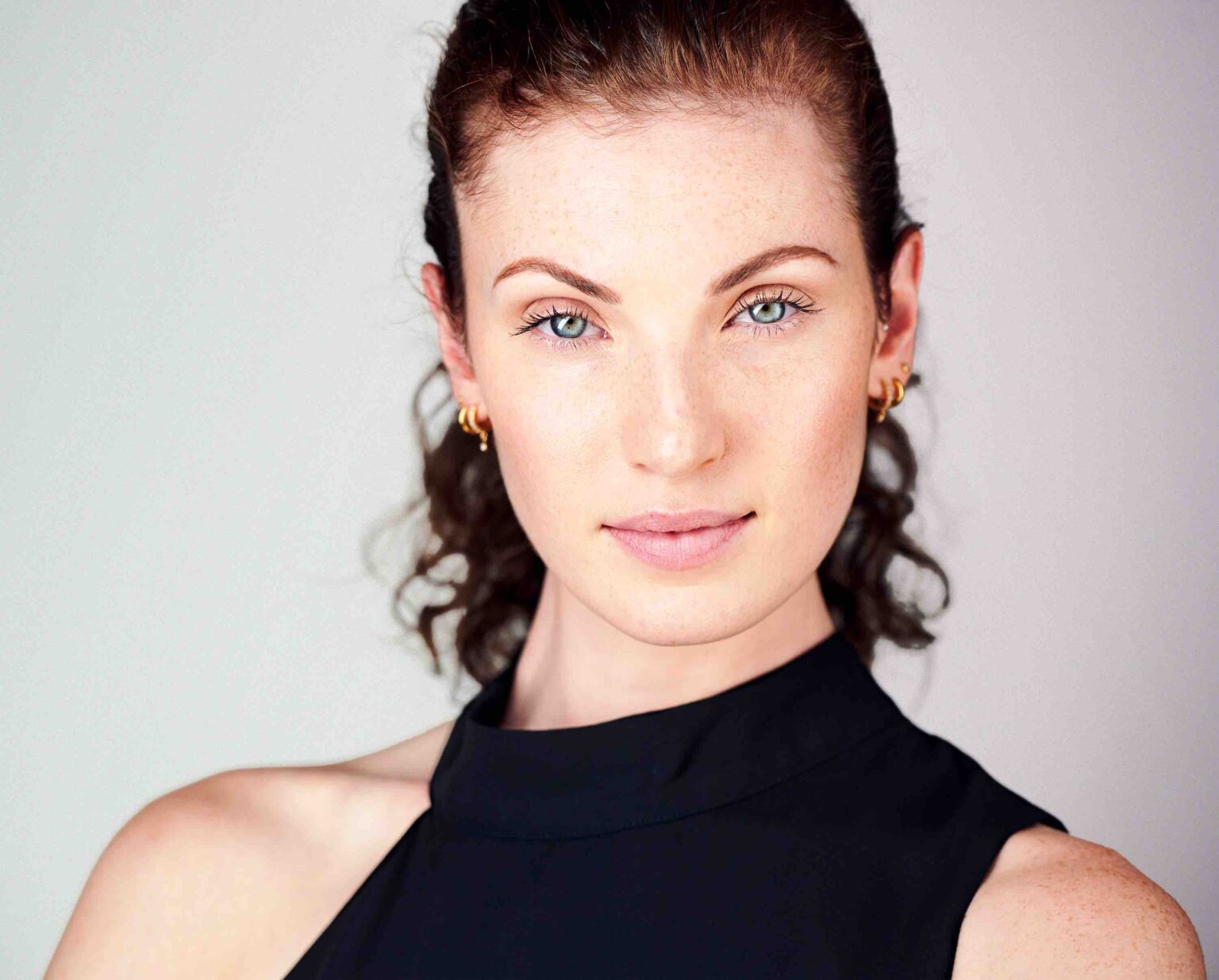 Headshot Photography - A Definitive Guide