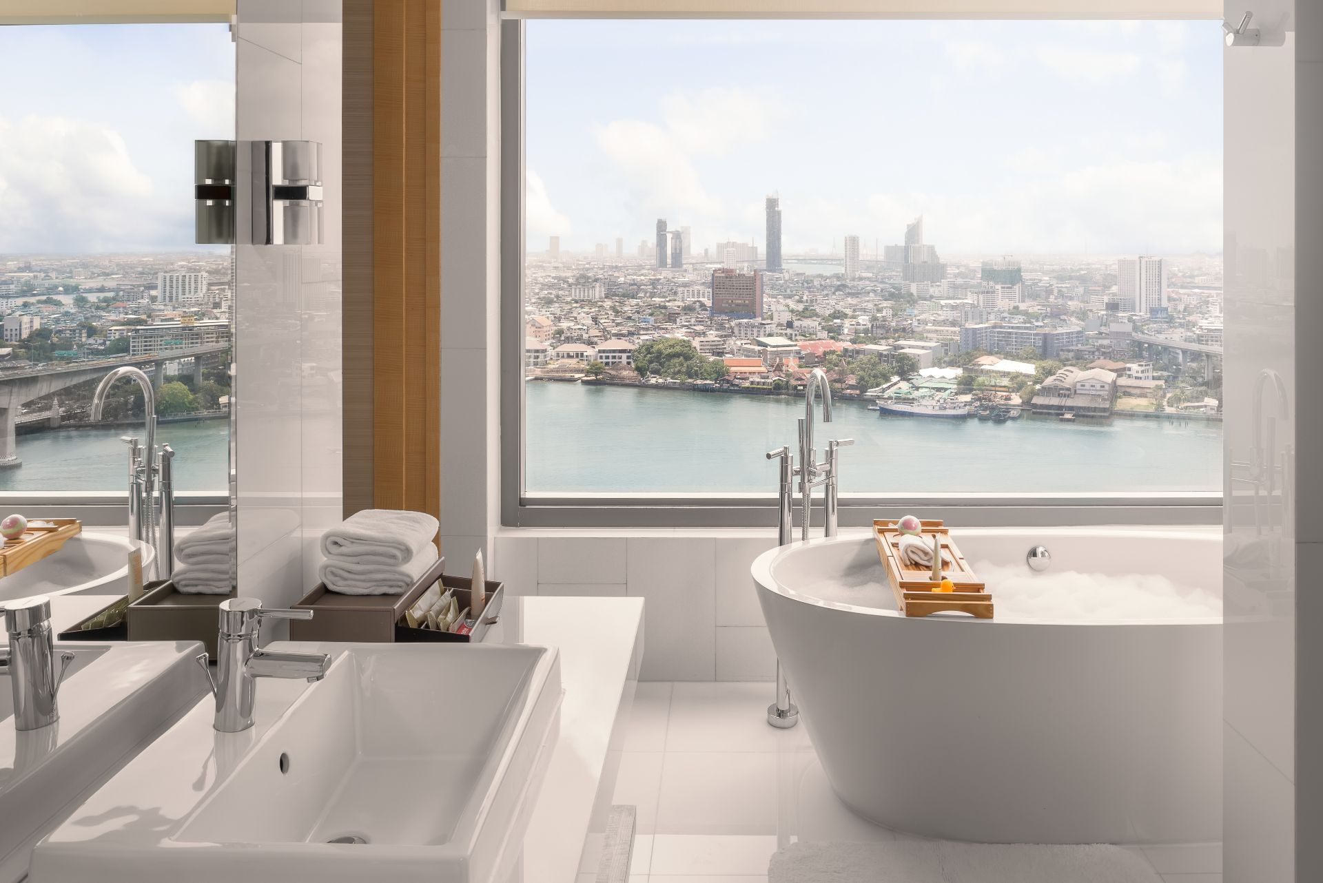 Bruce Vincentiis – Blending Landscape Roots with Luxury Hotel ...